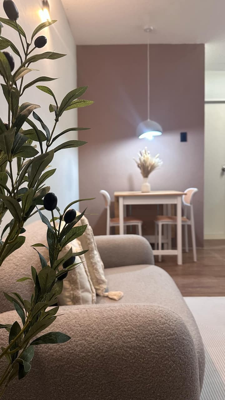 Melt & Laze Cozy Stylish Aesthetic Relaxing House - San Pablo