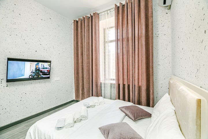 Central Apartment Gloriya Jeans - Baku