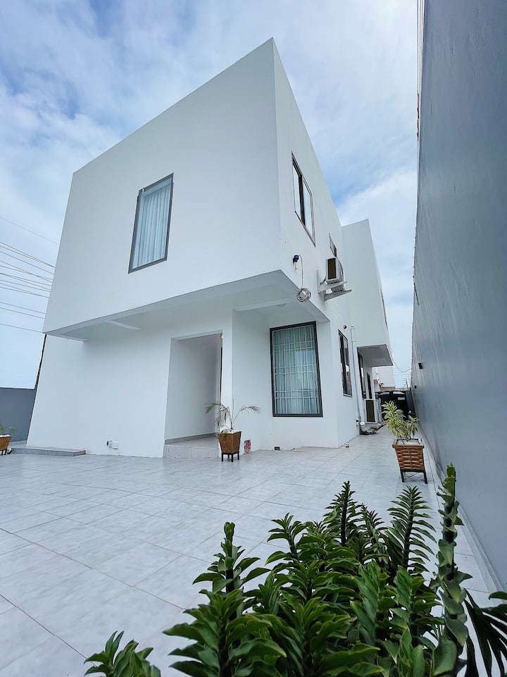 3 Br Private Entire House | 10 Mins To Airport - Accra