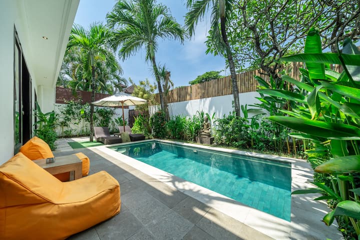 Tropical 2br Bali Villa Near Center Seminyak - Kuta