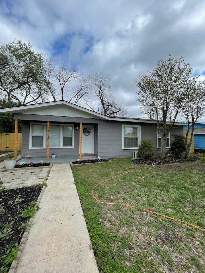 Warm & Cozy - Mission del Lago - San Antonio