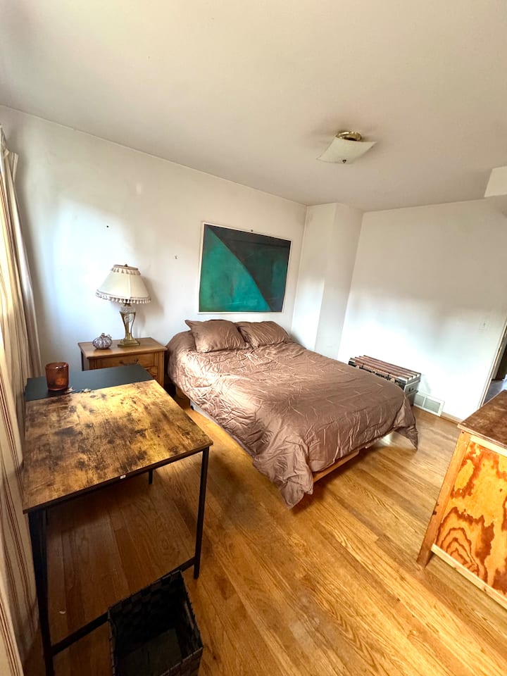 Room Minutes To Downtown - Seattle, WA