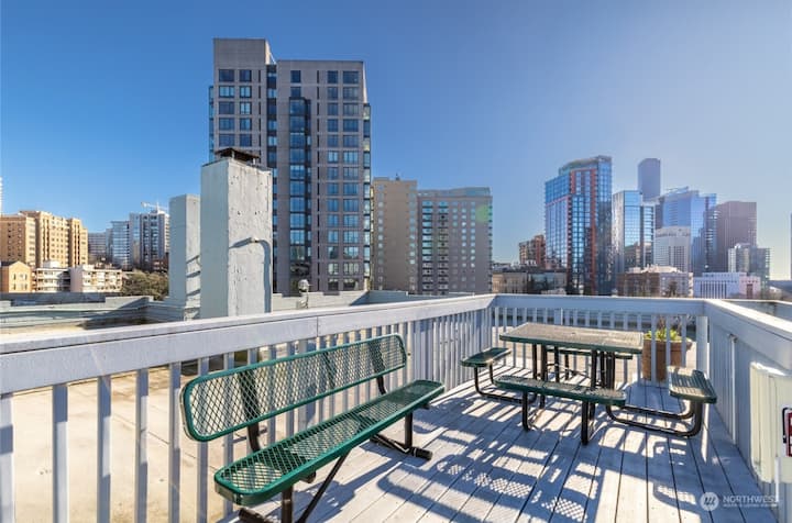 Stylish Condo In Seattle - Seattle, WA