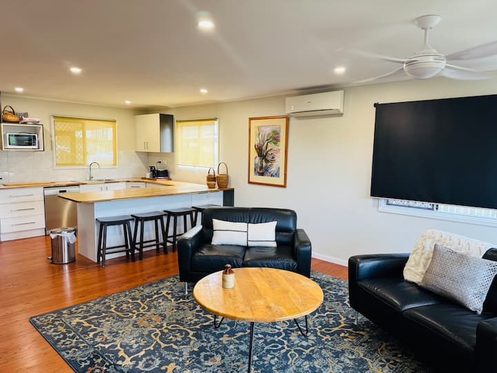 Private Rooms X3 In Rockville - Toowoomba