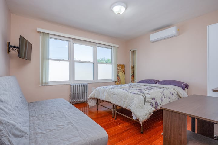 Charming And Sweet 2 Bedroom - Brooklyn, NY