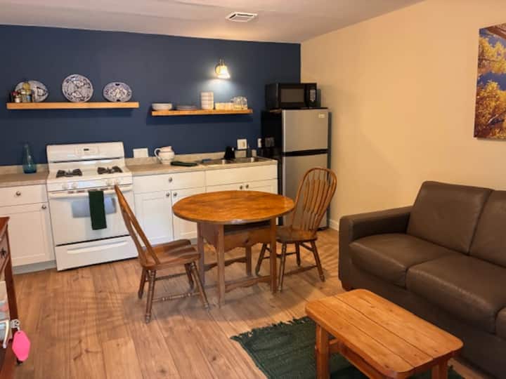 Cozy Private Studio Garden Apartment - Mancos State Park, Mancos