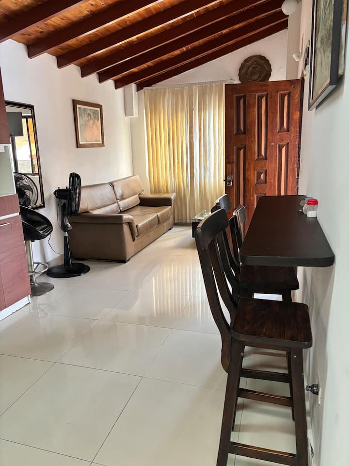 Económico / Familiar / Cerca Al Metro / Amplio - Bello, Colombia