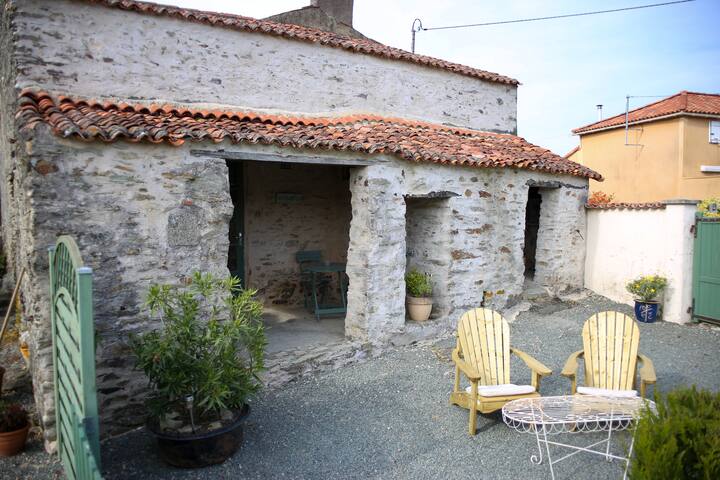 Chambre D’hôte Les Puvinieres - La Chataigneraie