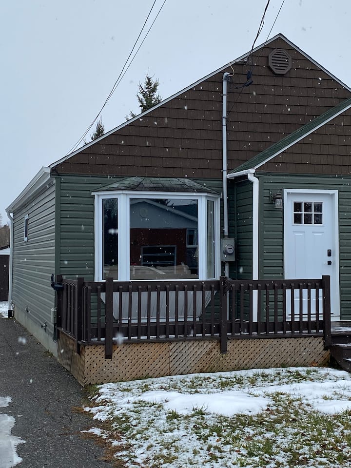 Little Green House - Temiskaming Shores