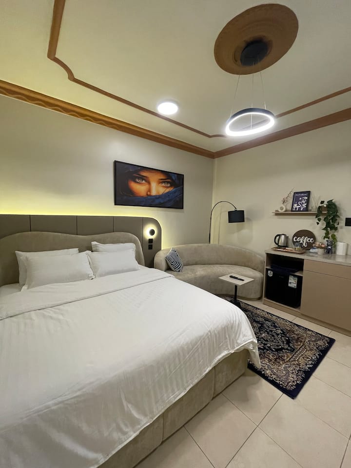 استديو المحار 201 | ركن قهوة | الكورنيش | دخول ذكي - Dammam