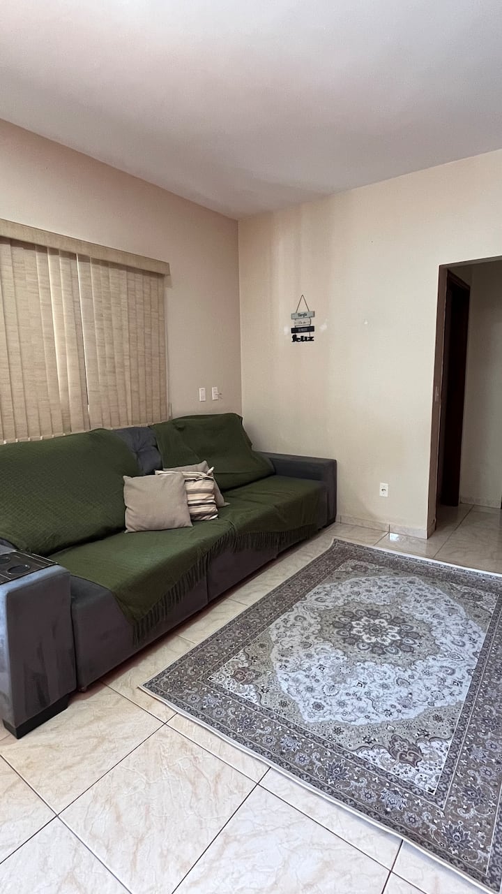 Casa Com Piscina Aquecida, Bem Localizada - Anápolis