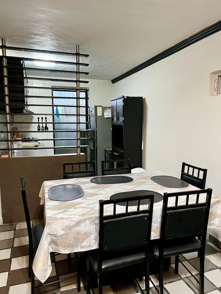 Cómodo Departamento En Monterrey - Monterrey