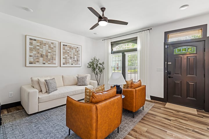 Modern Comfort 2br Home! - Louisville