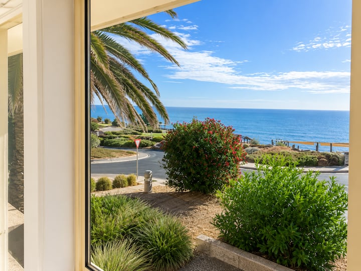 Waterfront At Hallet Cove - Adelaida