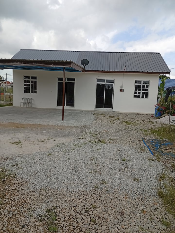 Njcomel Homestay Batu Pahat - Batu Pahat