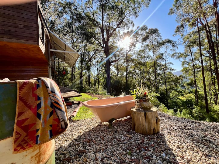 Designer Tiny, Bath & Fire Pit - Warburton