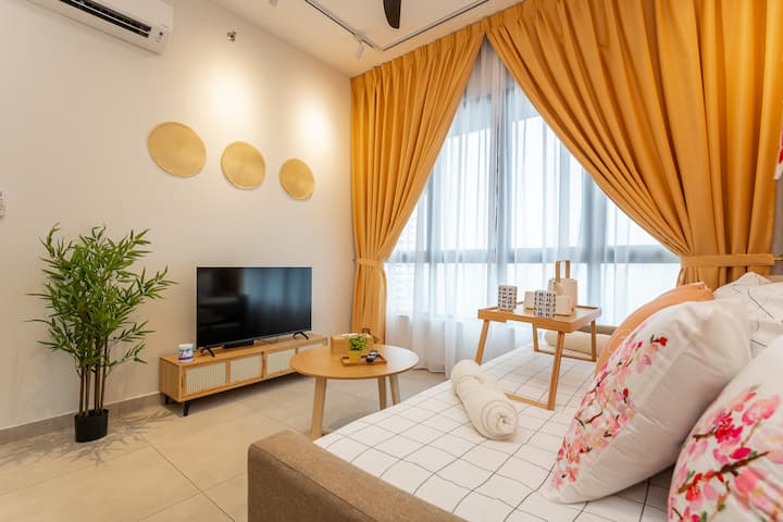 Metacity 1r1br 4pax 5min To Mrt & Farm In The City - Seri Kembangan