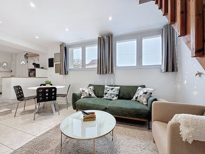 Petite Maison Cosy à Proximité De Rouen, Le Stark - Franqueville-Saint-Pierre