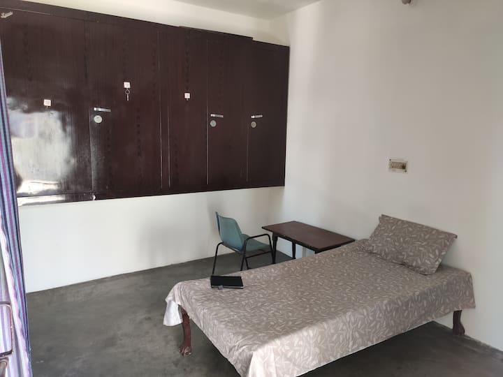 1 Bhk Small 24 Hours Electricity - Hapur