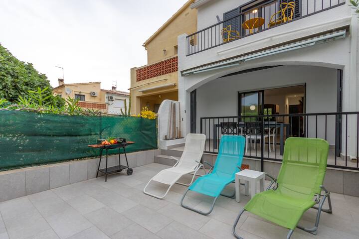 Milenialimmo Casa Con Barbacoa Y Piscina - Empuriabrava