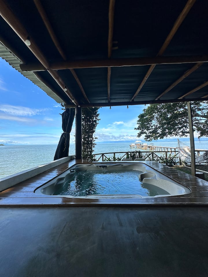 Palmeras Del Lago - Izabal