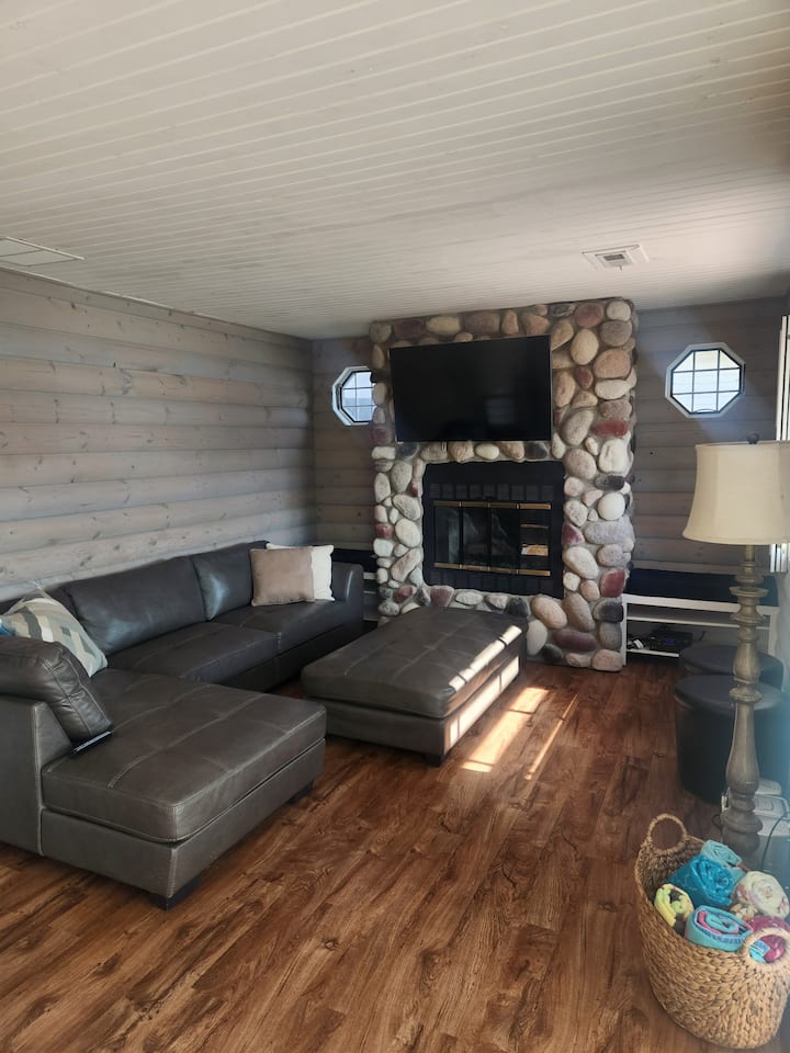Bailey Bungalow Lake House - Indiana Beach, Monticello