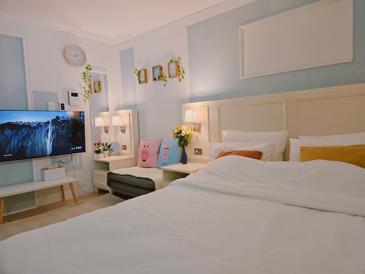 로뎀/호텔식침구/성심당/안마의자/둔산동인근/셀프체크인/무료주차/넷플/간단무료조식/짐보관 - Daejeon