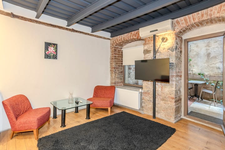 Backyard Studio• Sea ​​View Terrace| In The Taksim - Istanbul