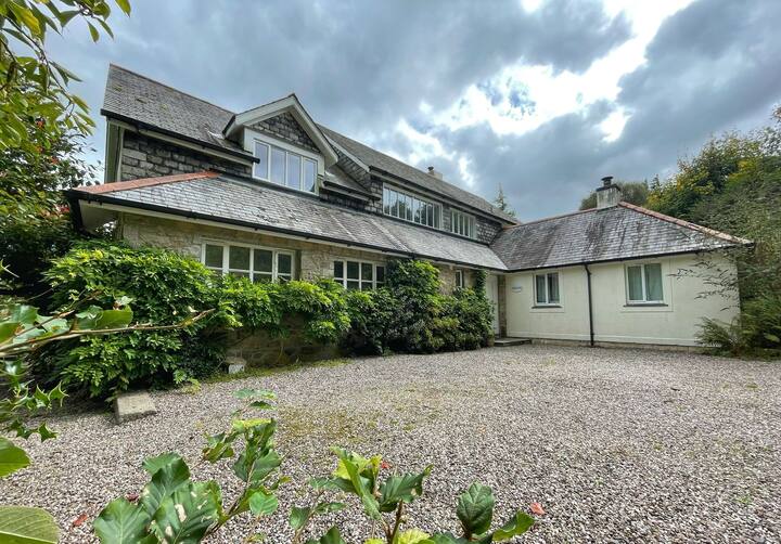 Cherryford B&b 
Kestor Luxury Superking Room - Dartmoor Forest