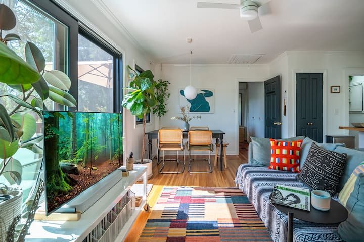 Sagebrush Cottage Cozy W Sky Patio And Views - Los Angeles, CA