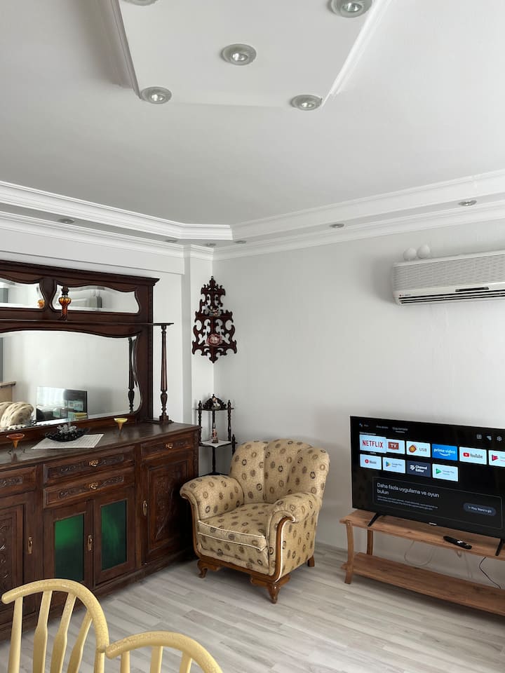 12-person Triplex 5+1, 3 Bathrooms, Large Garden - Urla