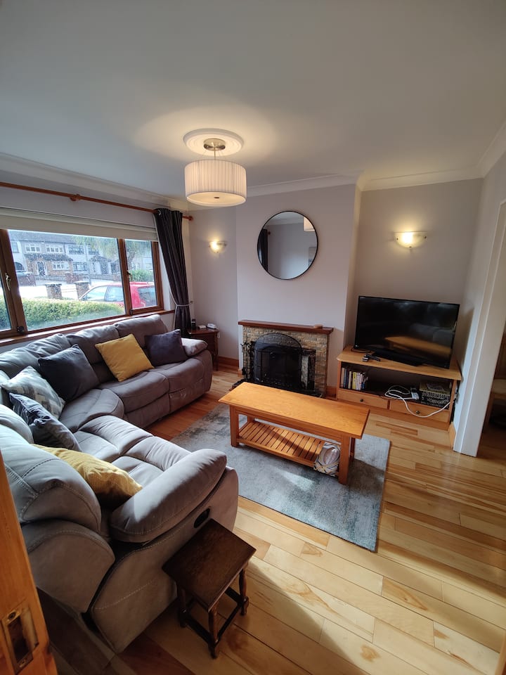 Spacious 3 Bedrooms With Home Office - Dublin