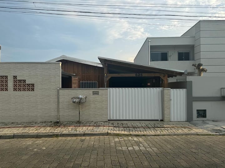 Casa De Praia / Aeroporto - Navegantes