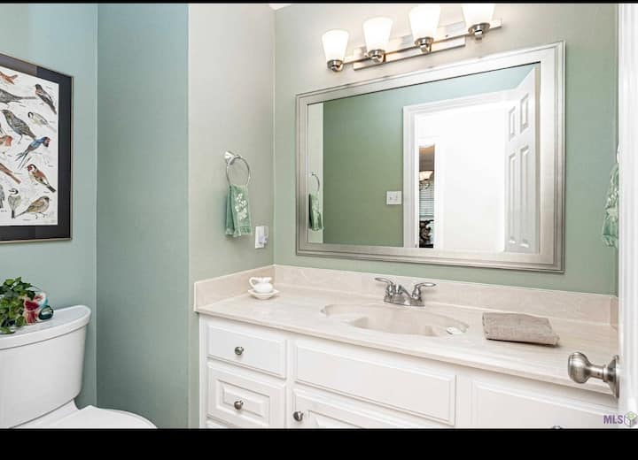 Clean House &Quite Area. Near Downtown & Lsu - Baton Rouge, LA