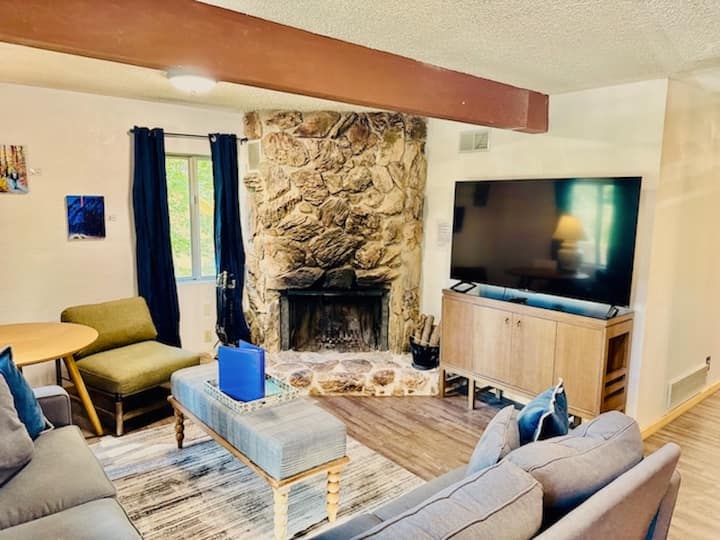 Home In Yosemite - Brookside Cottage - Sleeps 10 - Yosemite West, CA