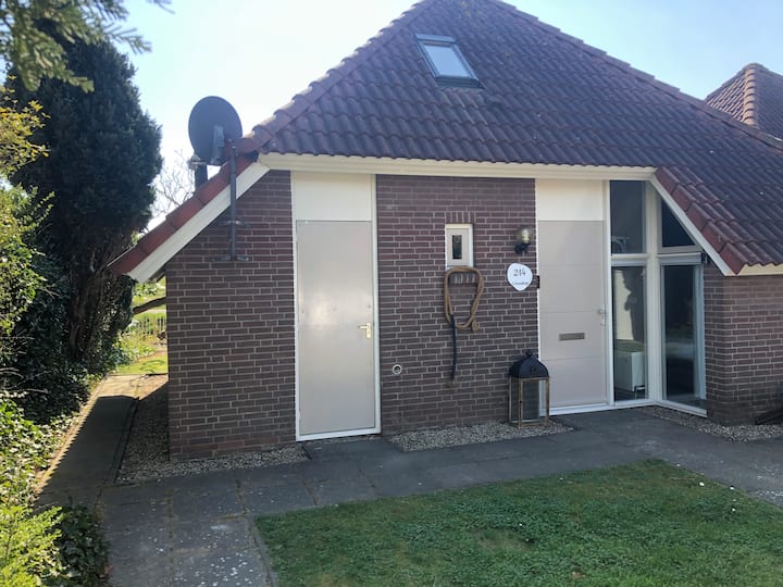 Superhost | Nieuw 2025 | 2 Min Van Strand - Middelharnis