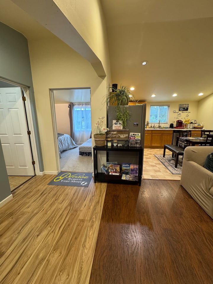 Guesthouse Near Sea-tac Airport - 西塔科