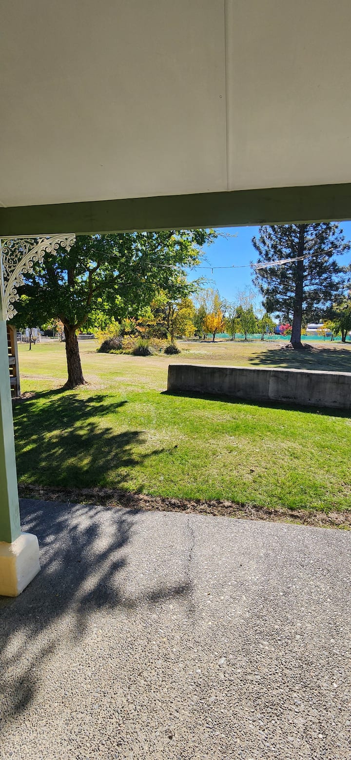 Pinegrove Cottage - Unit2 - Twizel