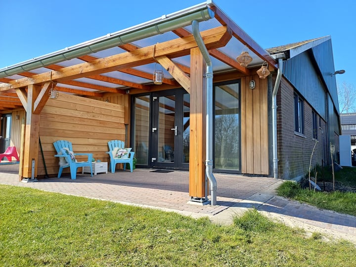 Het Hert, Nabij Het Sneekermeer Centraal Friesland - Sneek