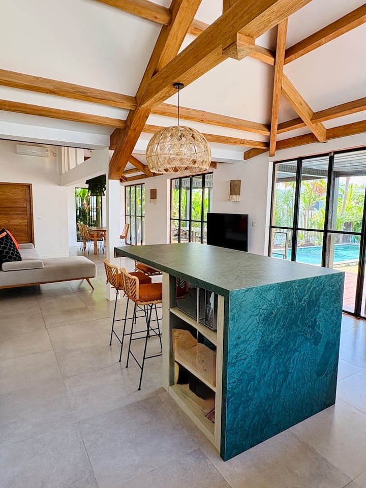 Villa 4 Chambres Canggu Grand Jardin Idéal Vacance - Bali