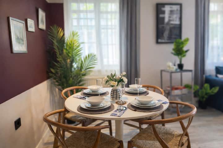 Prime Location Designer Flat | Ac In All Rooms - Şişli