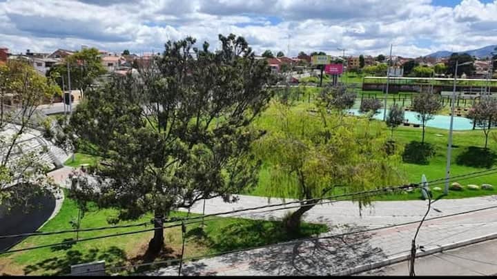 Familiar, Ejecutivo Y Accesible, Parquemiraflores1 - Cuenca