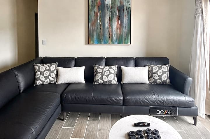 Elegante Apartamento Frente Al Volcán - El Salvador