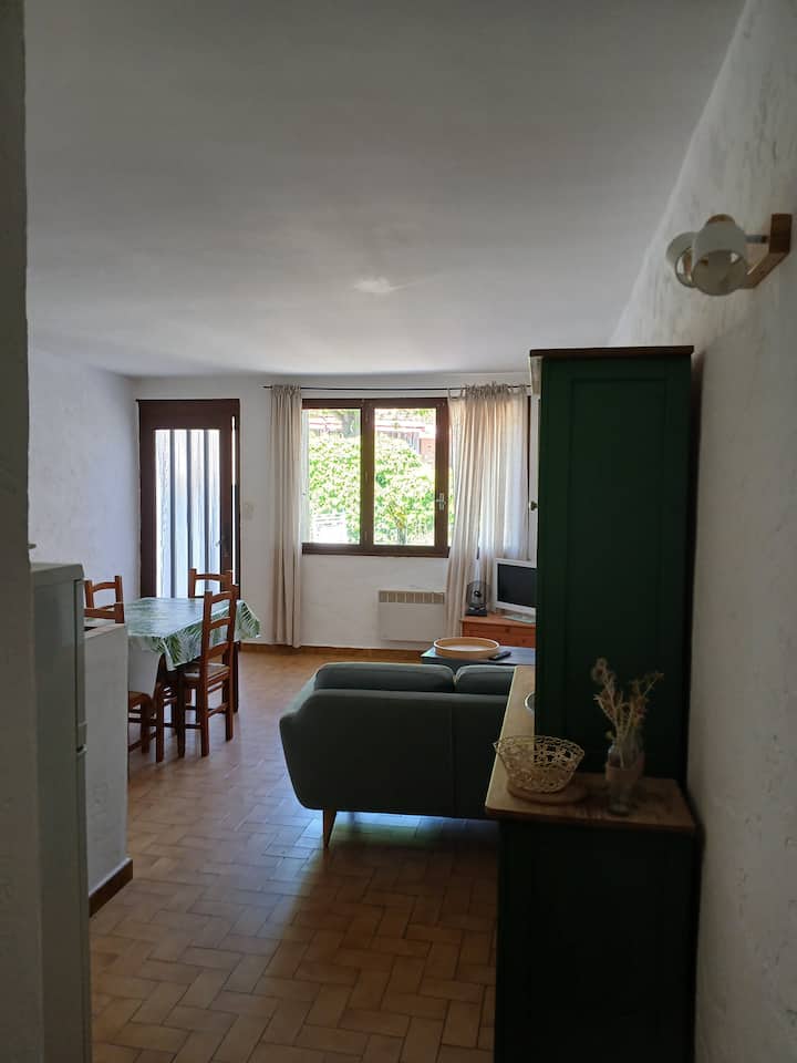 5 P. 4 Lits 2 Chambres.
Gite Idéalement Situé - Mont Ventoux