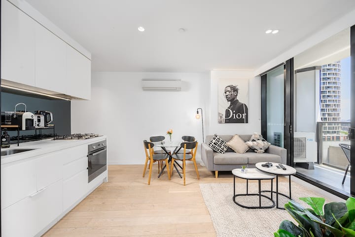 Chic 2br Apt In The Heart Of Cbd W Pool & Gym - Melbourne