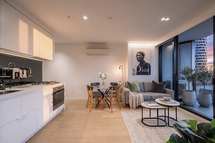 Chic 2br Apt In The Heart Of Cbd W Pool & Gym - Melbourne