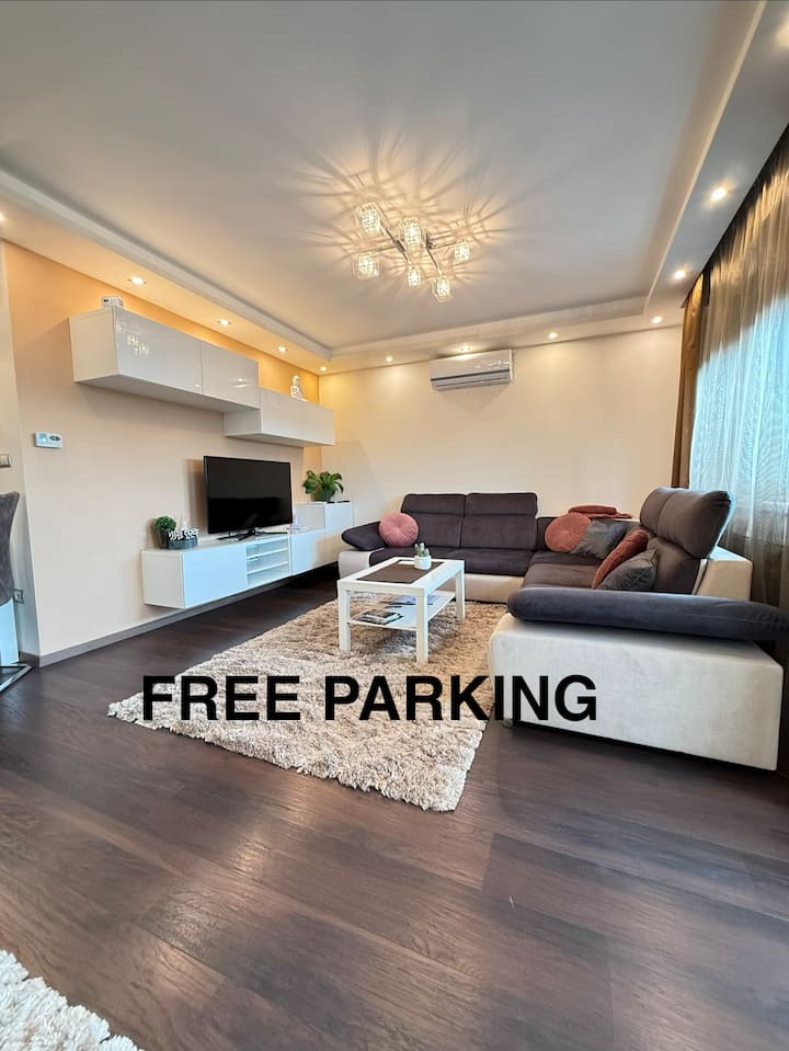 Local-lux•nagy Családi Apartman, Privát Parkoló 2 - Hungary