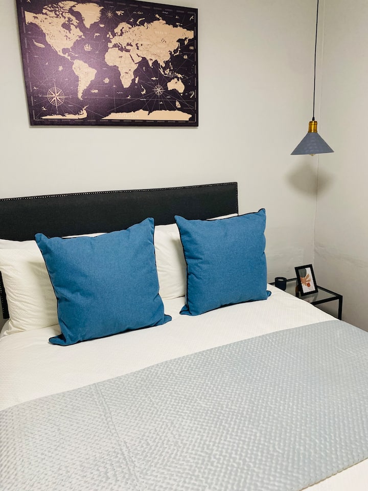 Private Room4 @Pelican - Durban