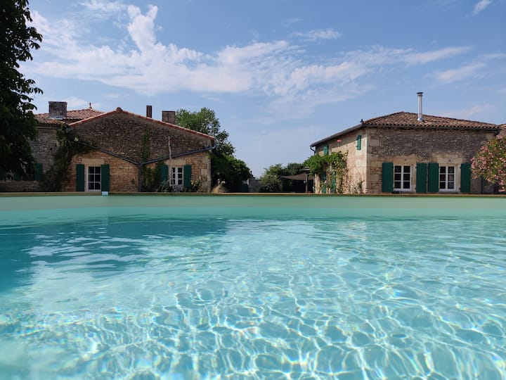 Maison D'hôtes  Pour 13 Proche De Royan - Meschers-sur-Gironde