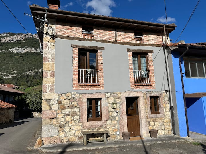 Casa La Alegria - Llanes